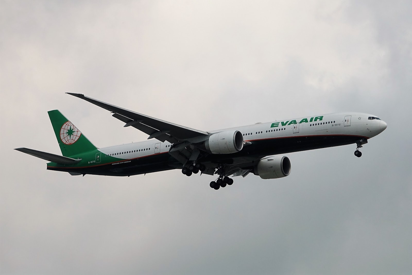 長榮航空 EVA AIR B-16712 777-300ER