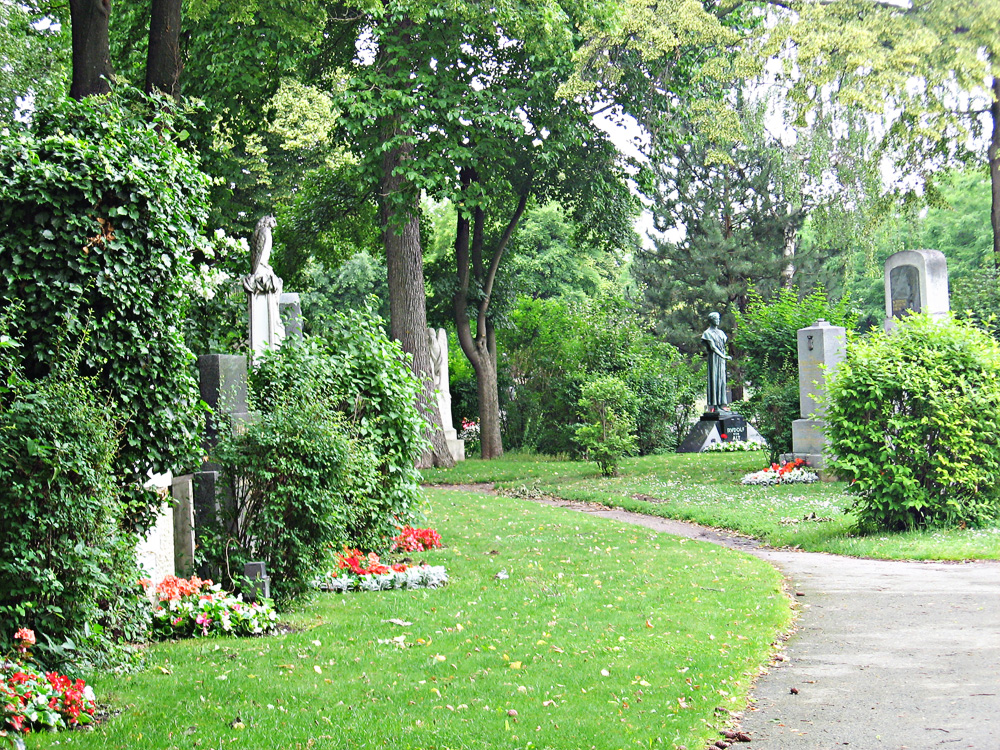 Top 10 Most Beautiful Cemeteries in the World ~ Teach Me Genealogy