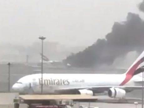 Passenger escaped unharmed after Emirates Airlines B777 crash in Dubai
