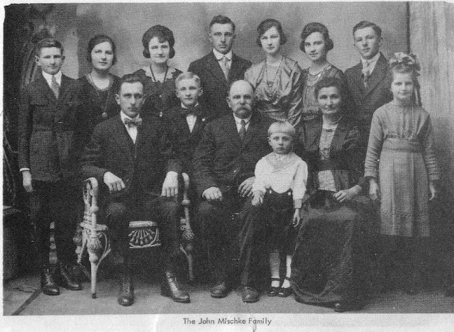 HESCH HISTORY: Mischke Family Photos