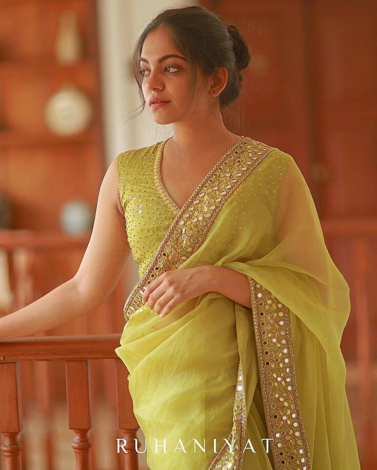 Dressfashionhub: Light Green color simple saree