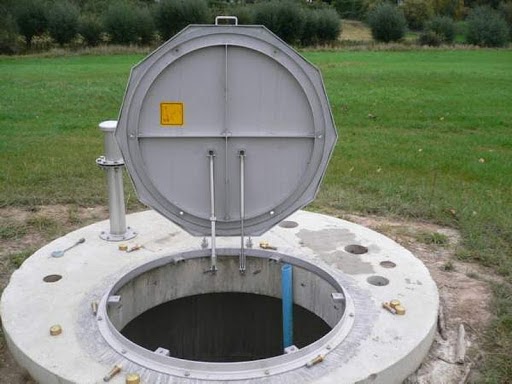 What Is A Manhole – Construction and Benefits of Manholes