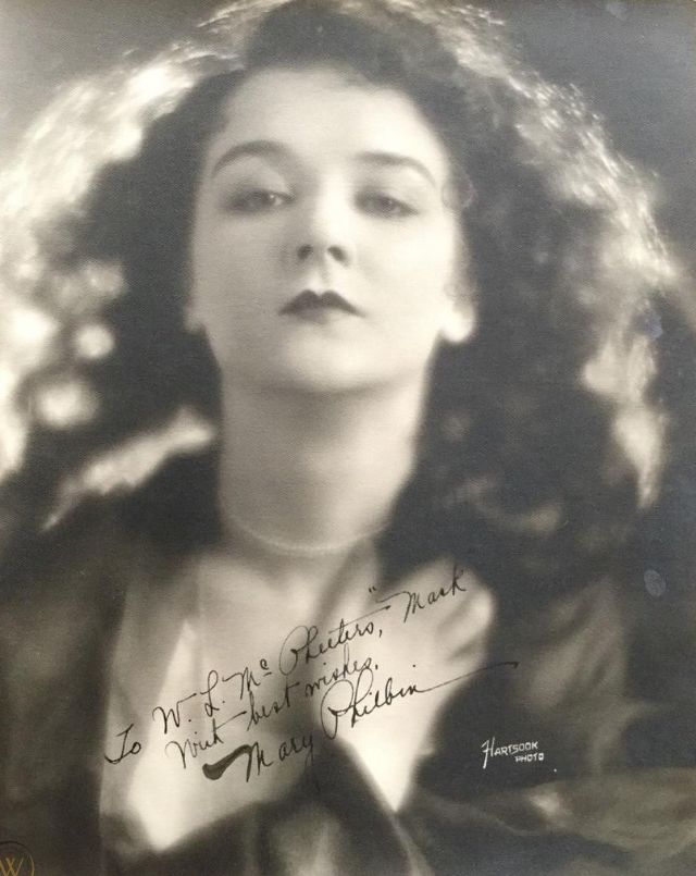 35 Gorgeous Photos of American Actress Mary Philbin in the 1920s ...
