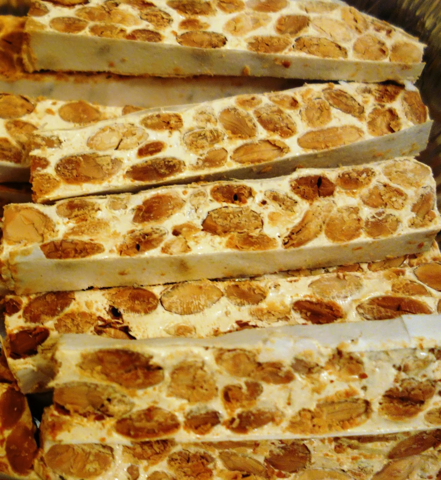 Nougat italien aux amandes ♥ recette facile - Initiales GG ...