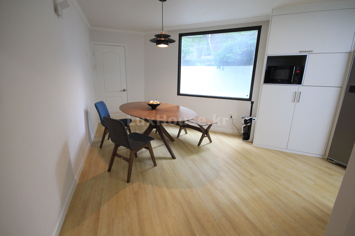 Seoul Apartment: Woonsan 2 villa in Itaewon-dong, Yongsan-gu, Seoul 운산빌라2