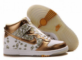 Nike High Tops For Women: Butterflies Skinny Supreme Nike Dunk High ...