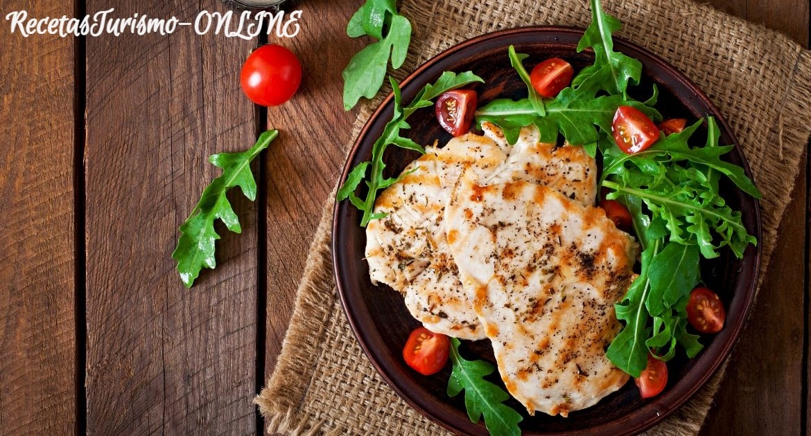 PECHUGA A LA PARRILLA CON ENSALADA DE ARÚGULA