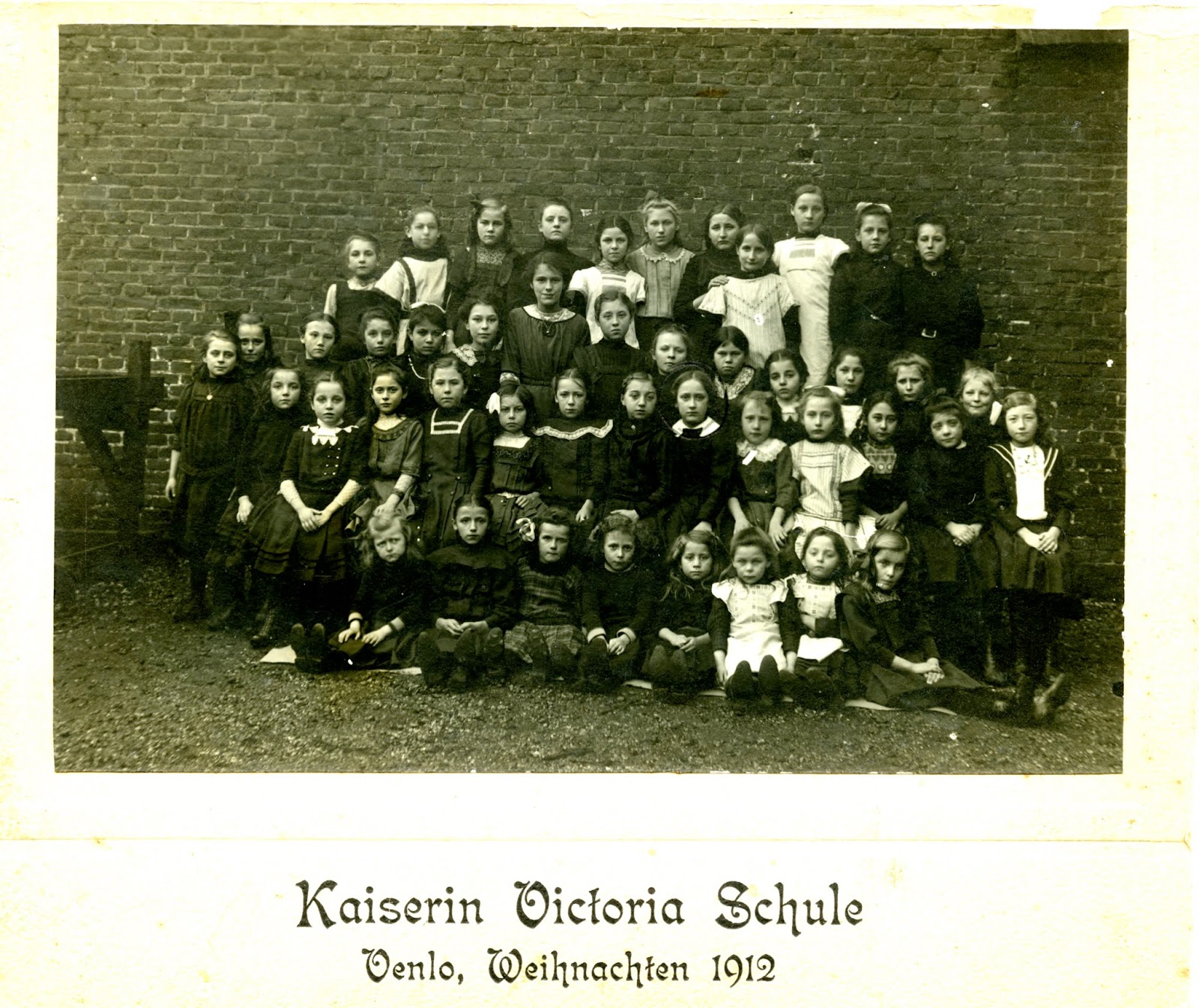 Floddergatsblog: Duits lager onderwijs aan het Helschriksel