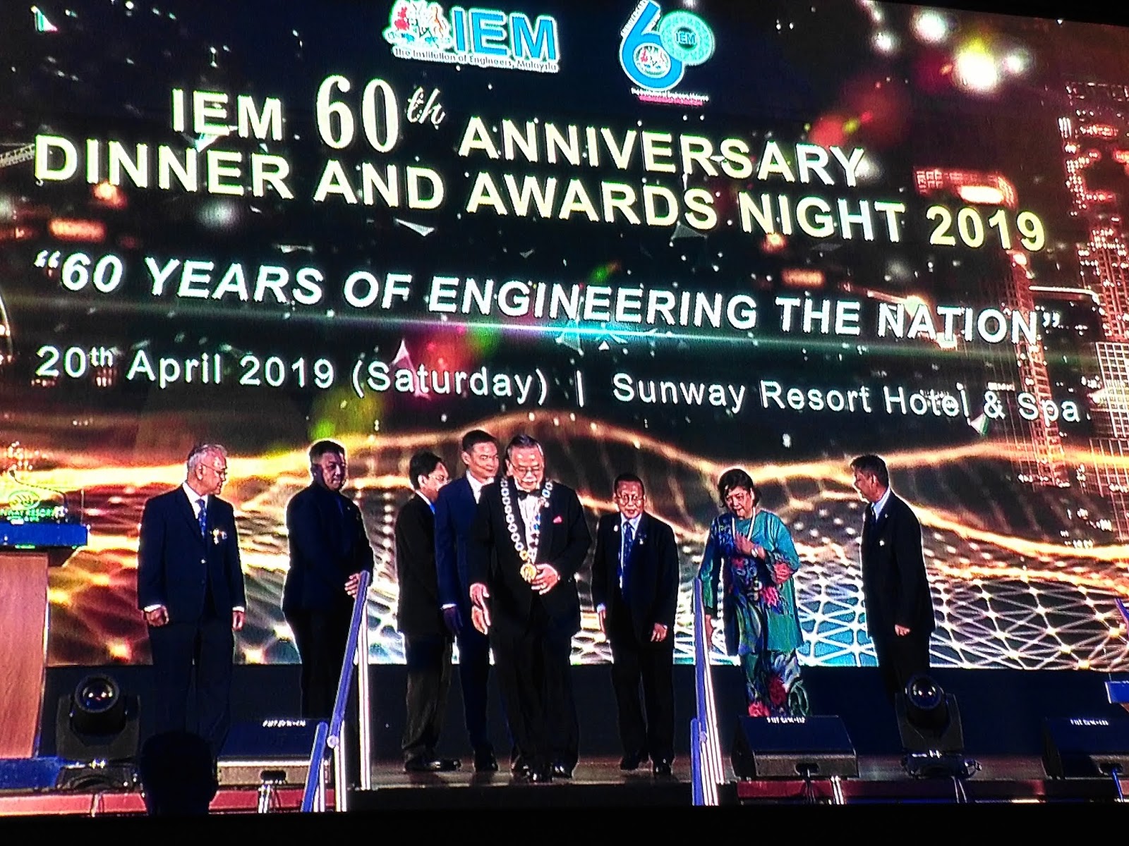 JUST TO SHARE (Lau Tai Onn): Attendance of IEM Annual Dinner on 20 ...