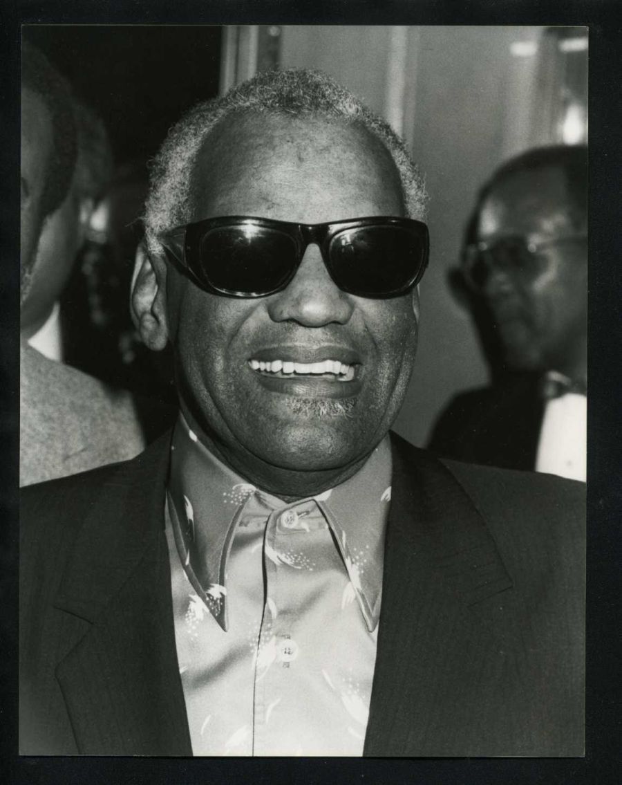 Ray Charles Video Museum: Ray Charles Is In Town - Chronology 1987