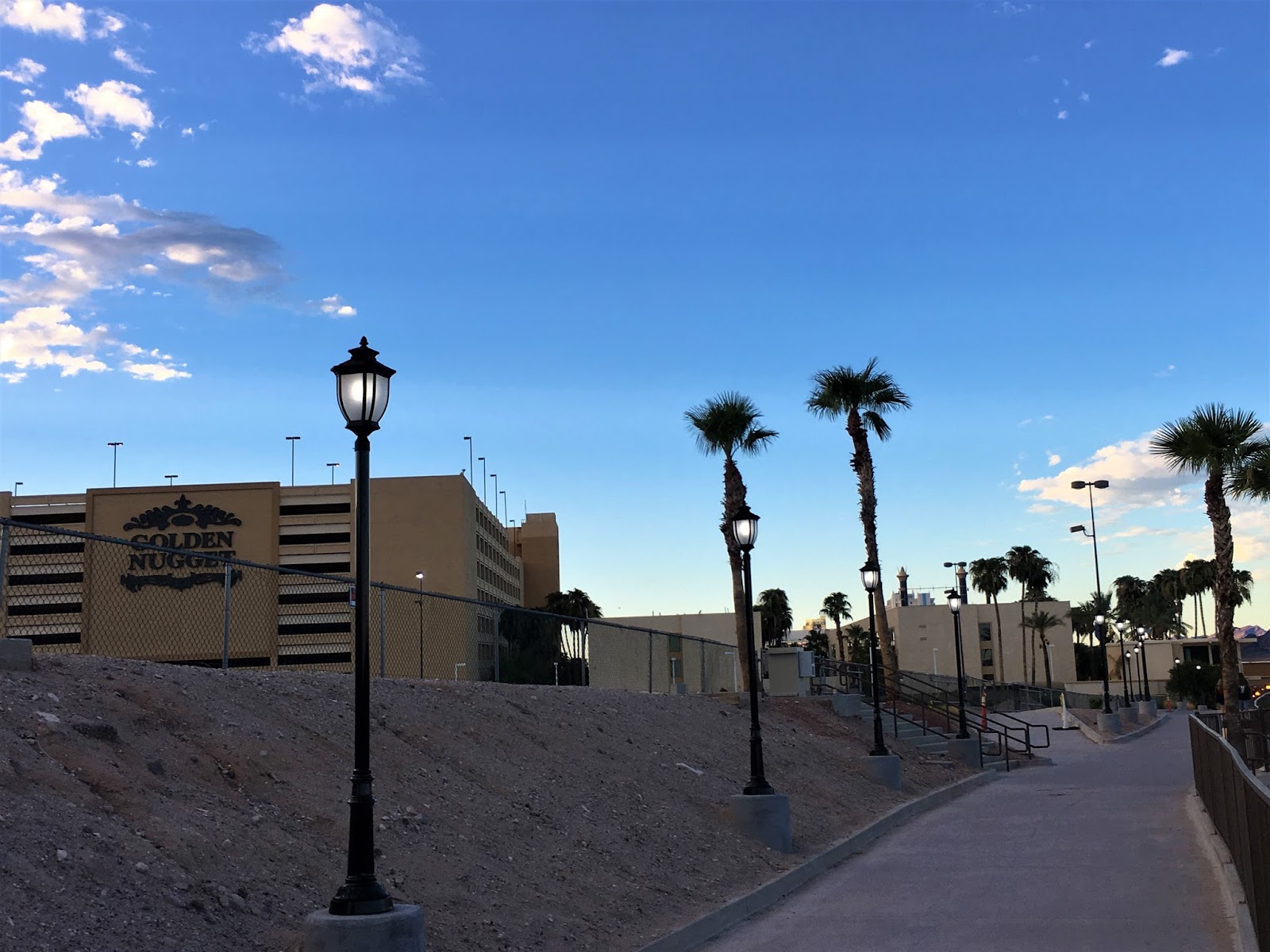 Laughlin Buzz: Riverwalk and Laughlin River Lodge Pictures