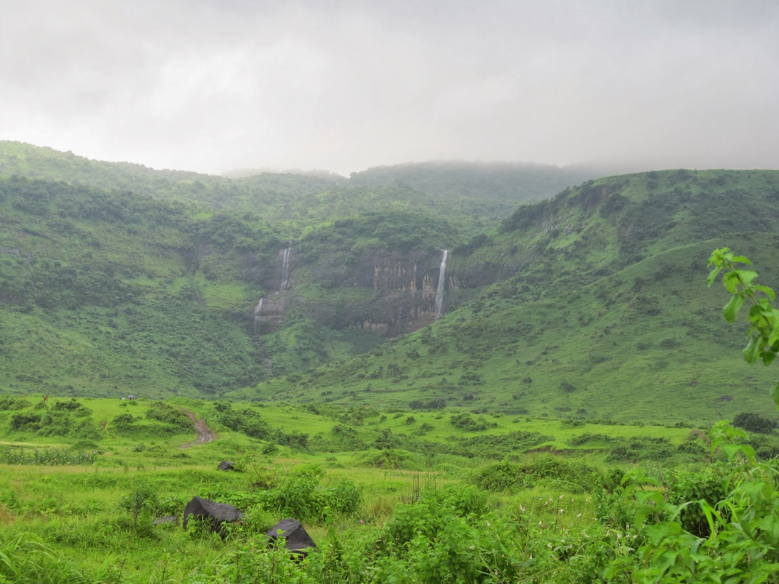 I shoot....: Pandavkada Water Fall- Kharghar, Navi Mumbai