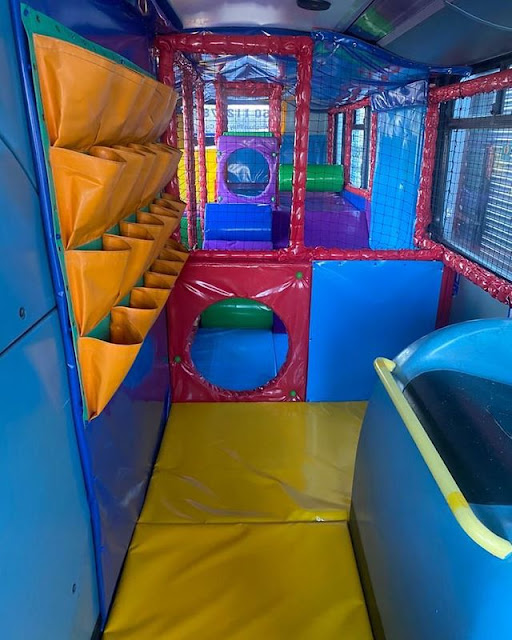 East Norfolk (& East Suffolk) Bus Blog: All Aboard The Playbus