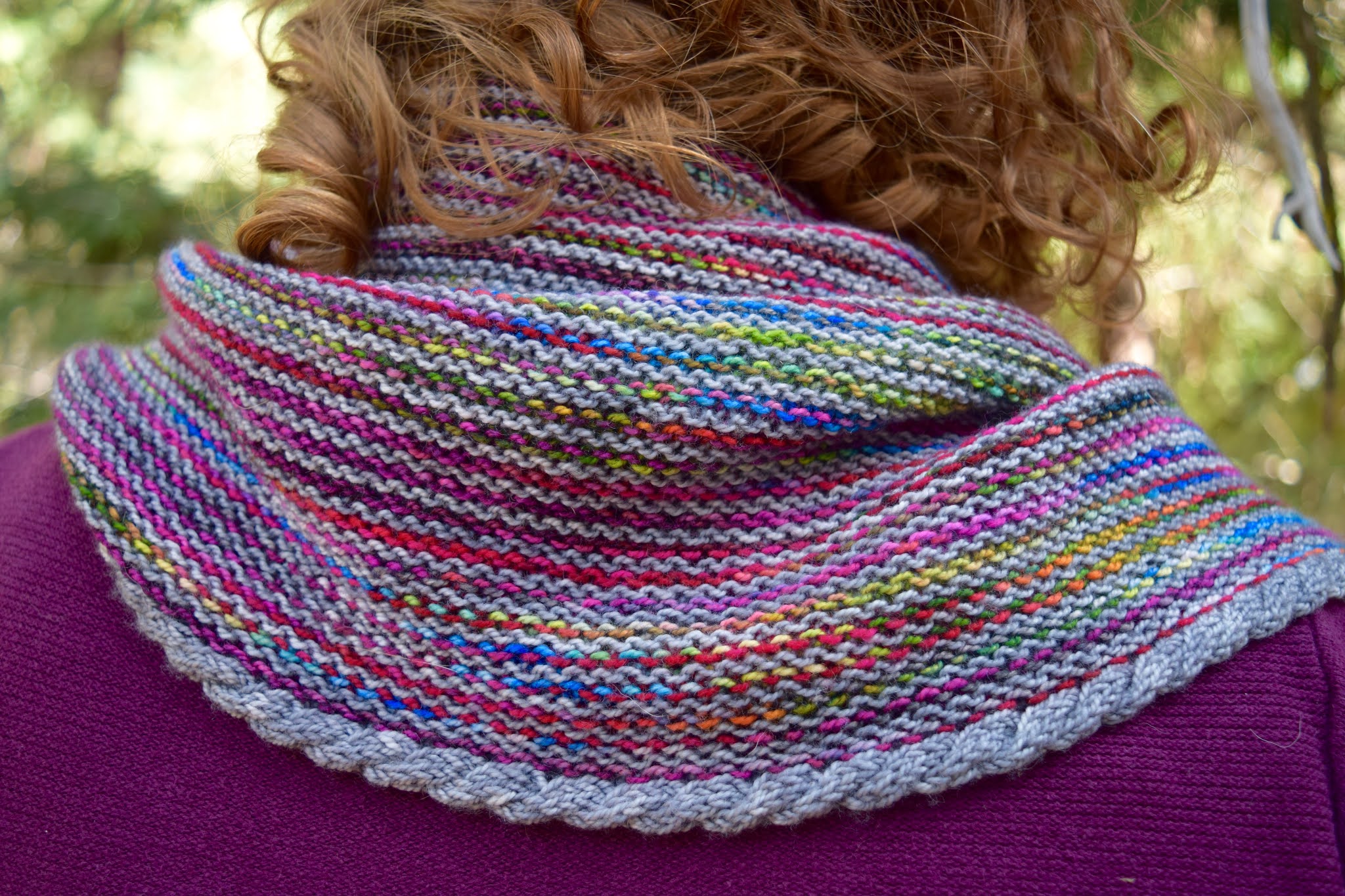 All Knit Up Designs : Henness Shawl