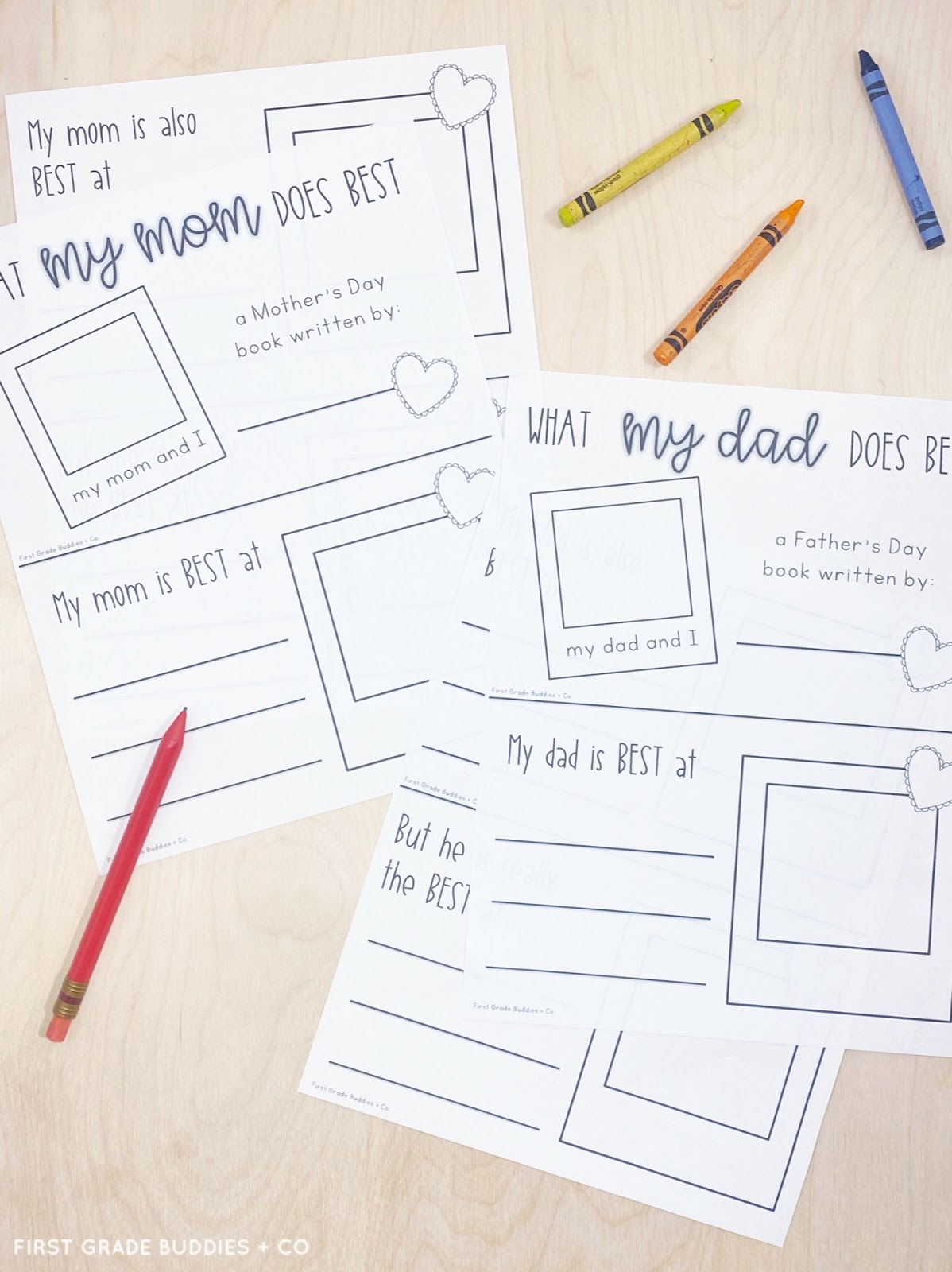 Mother's Day / Father's Day FREE Mini Books | First Grade Buddies