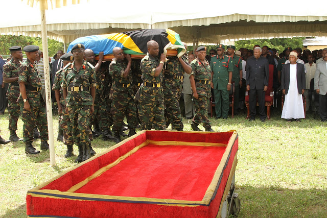 Picha: Shughuli za kuaga mwili wa Meja Generali Makame Rashidi ...