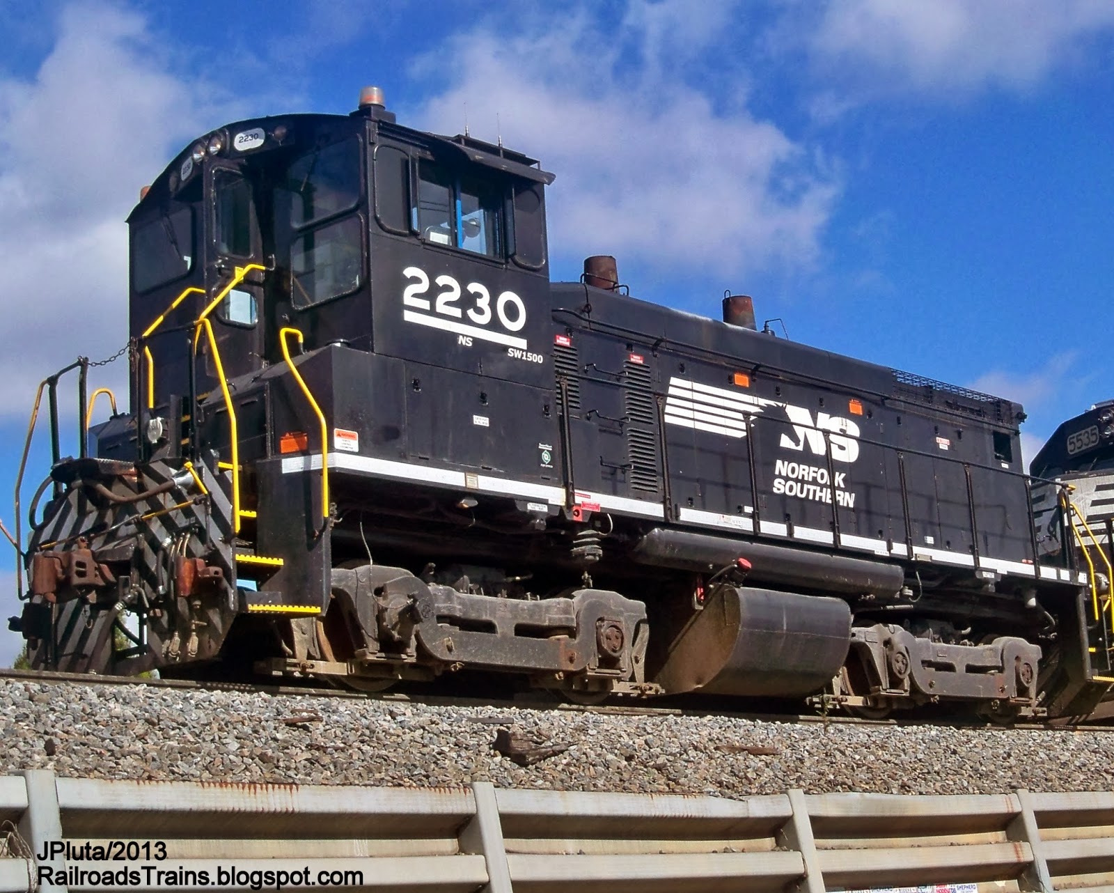 RAILROAD Freight Train Locomotive Engine EMD GE Boxcar BNSF,CSX,FEC,Norfolk Southern,UP,CN,CP ...