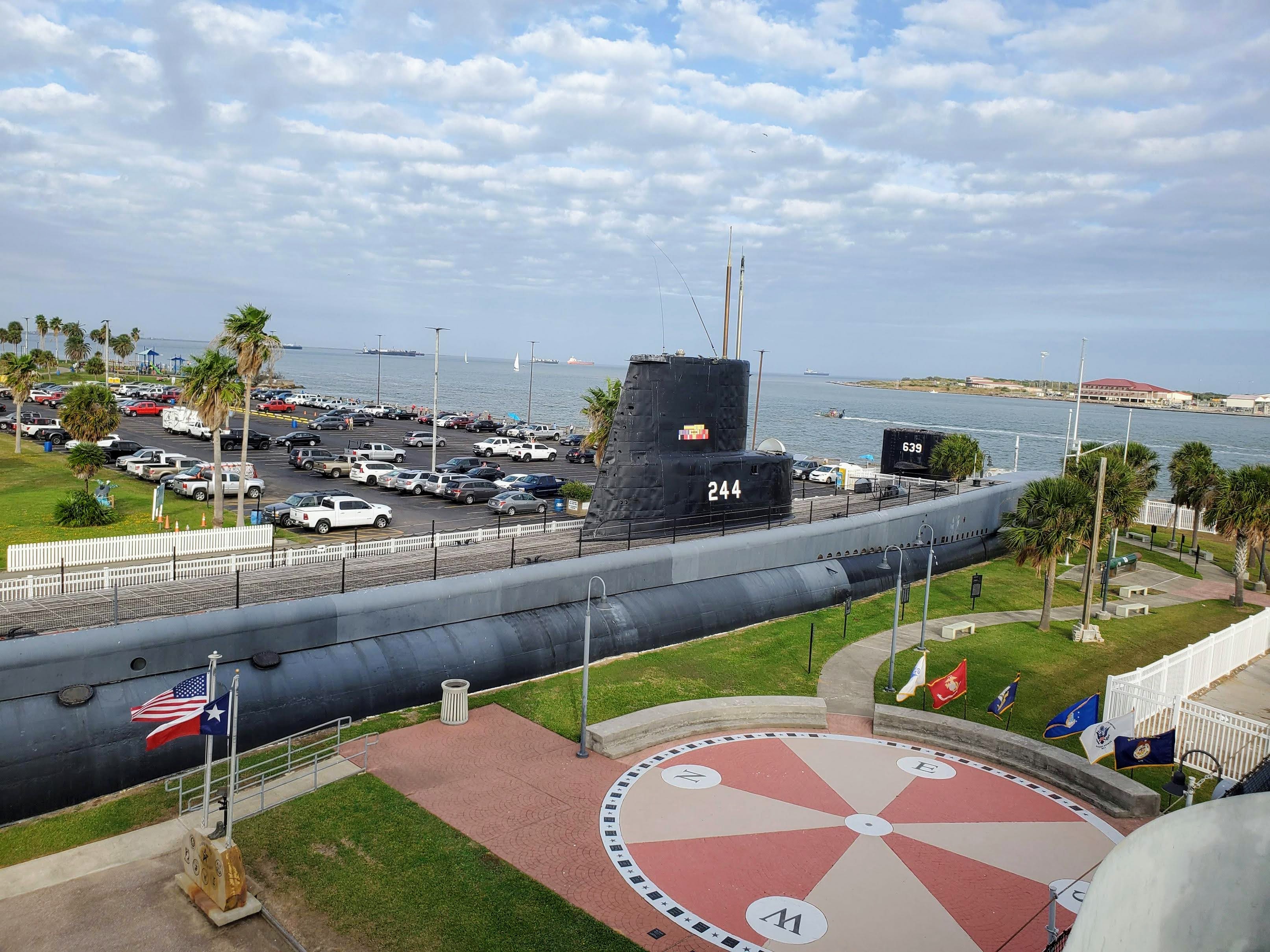 USS Cavalla (SS-244) the Gato-class submarine that sunk Shōkaku was ...