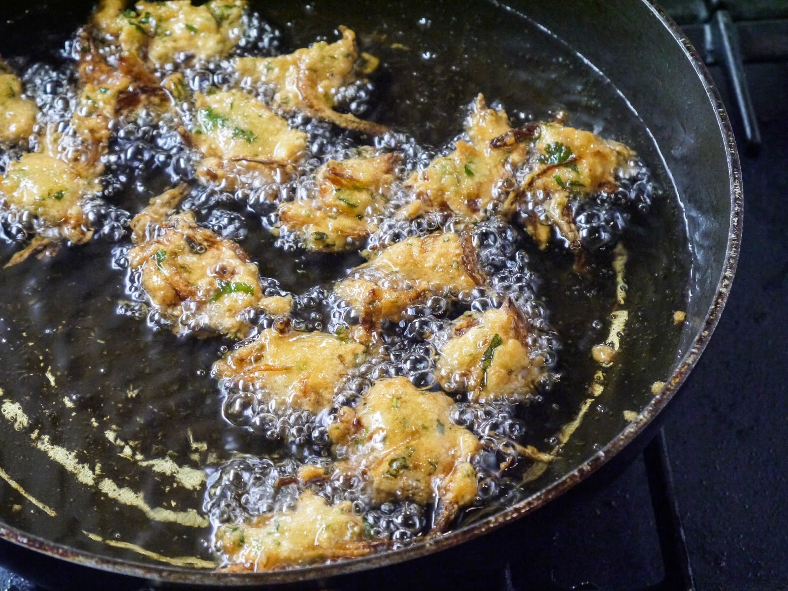 This Muslim Girl Bakes: Dali Bora - Bengali Lentil Pakoras.