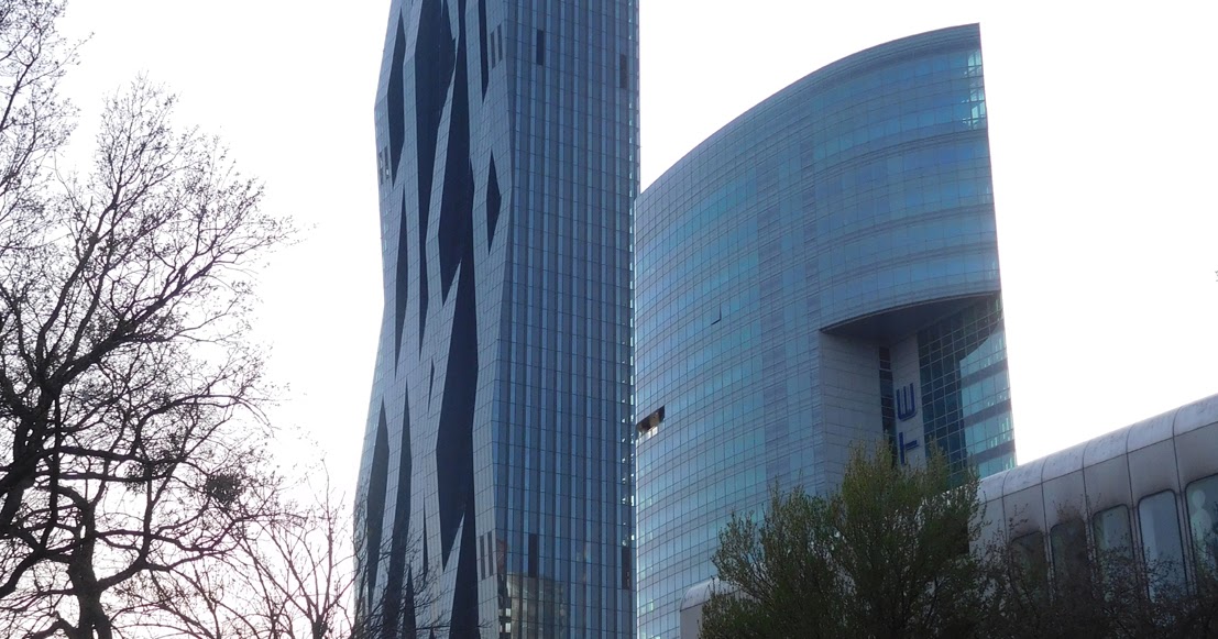 Vreni's Vienna Daily Photo: DC Tower & Tech Gate Vienna