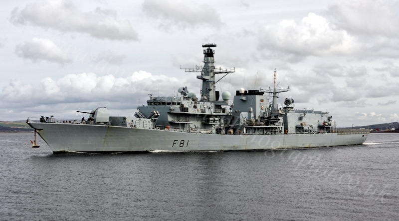 Dougie Coull Photography: HMS Sutherland Departs the Clyde