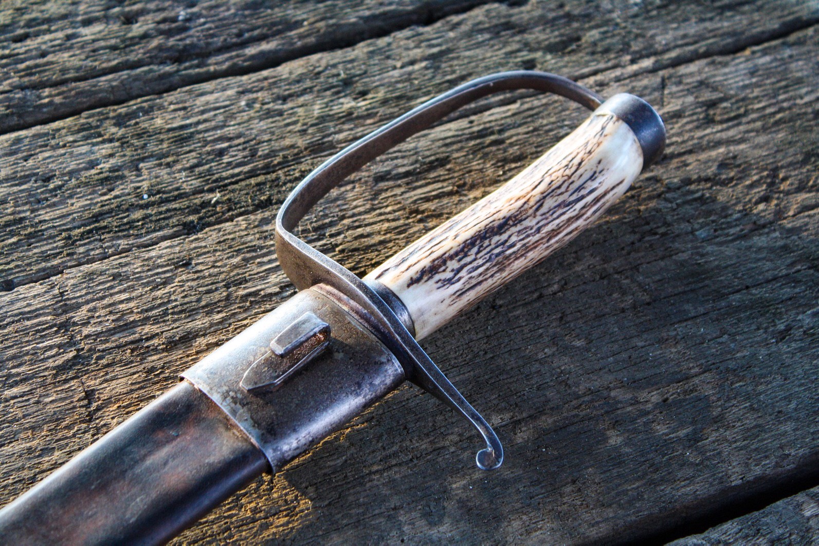 Contemporary Makers: 18” American Hunting Sword by Eli Froedge