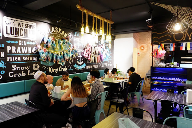 Sara Wanderlust: [FOOD REVIEW] Ombak Kitchen | Best Seafood Restaurant ...