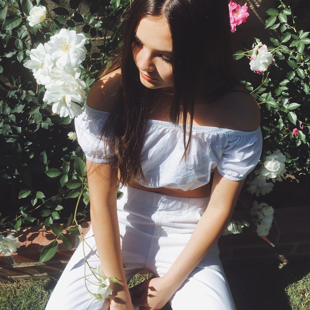 Starlet Arcade: Simone Beres