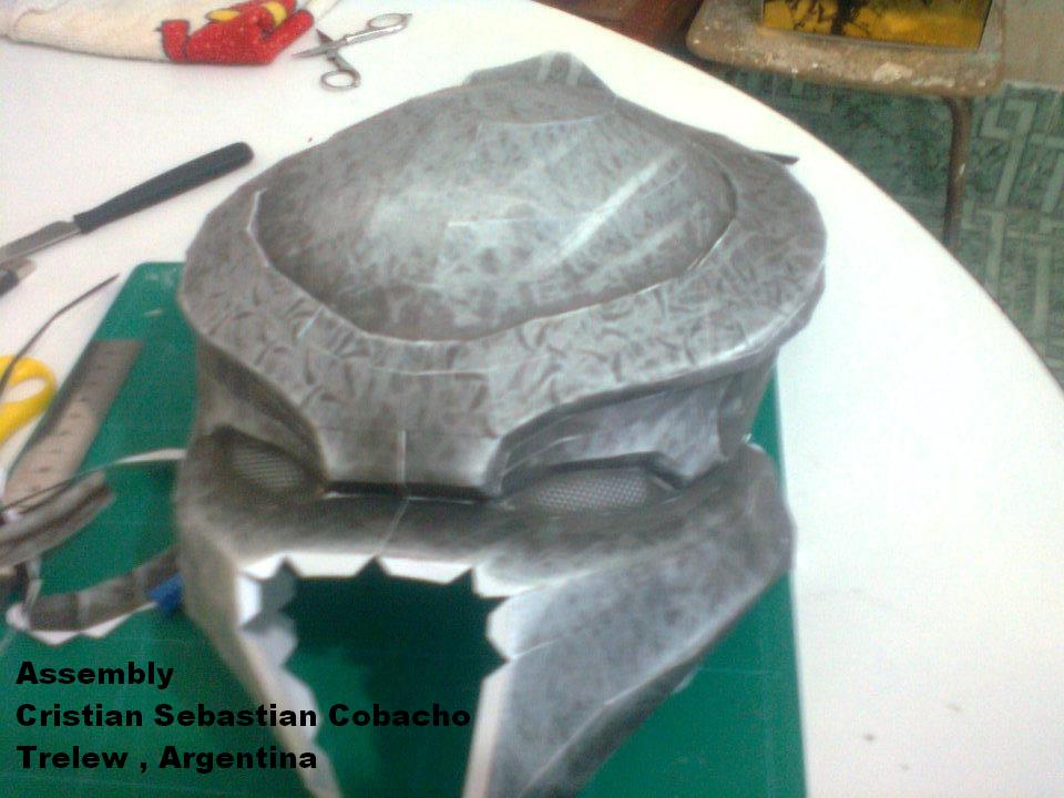 Noturno Sukhoi: Predator Bio Mask_papercraft por Cristian Sebastian