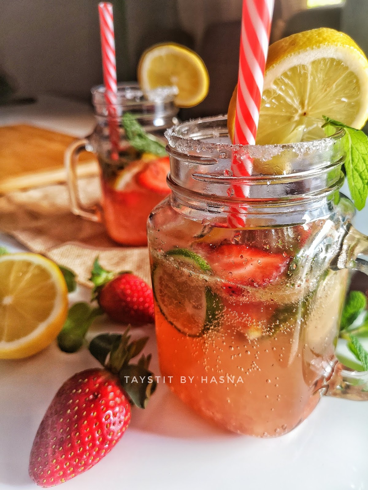 Taystit by Hasna: Sparkling Strawberry Mocktail