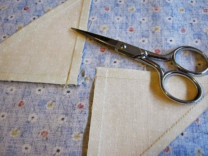 Laugh yourself into Stitches: Multiple and Triple Triangle Tutorial