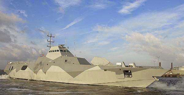 PERTAHANAN DAN KEAMANAN: Frigate Visby Class, Sweden Lawannya Trimaran ...