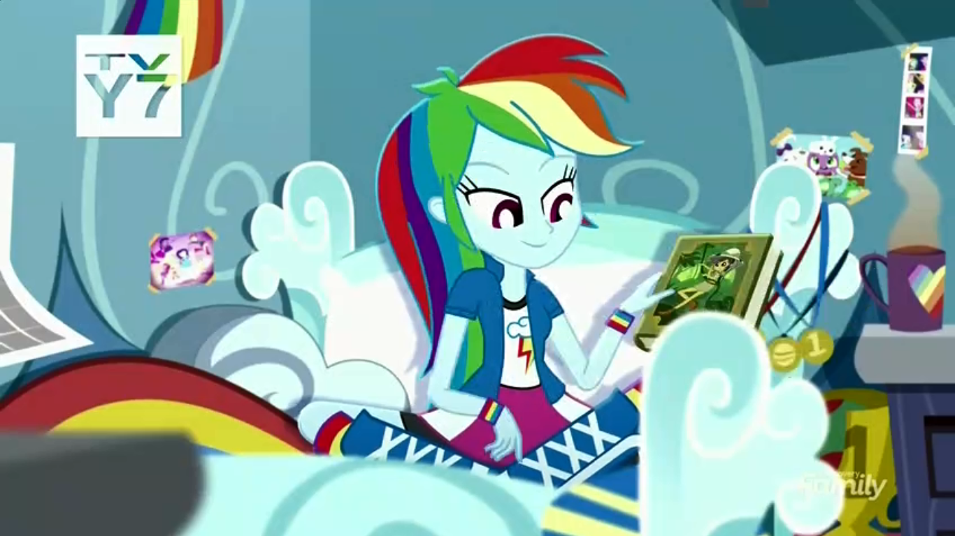 Equestria Daily - MLP Stuff!: Equestria Girls: Leaping off the Page ...