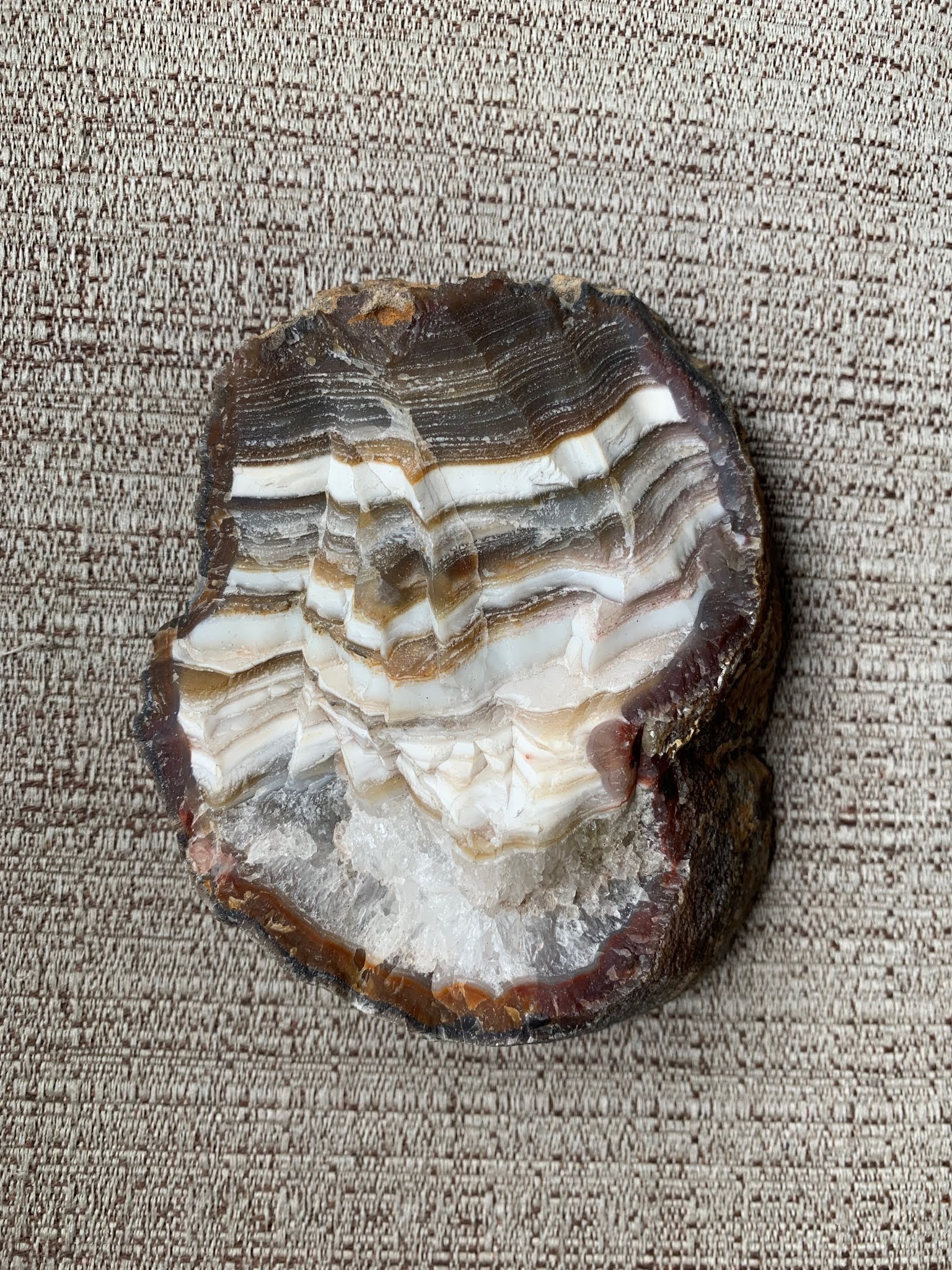 GEMAS DO BRASIL: A SURPREENDENTE ÁGATA