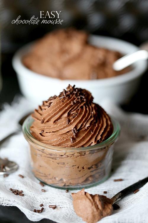 Hungry Harps 15 Delicious Ways To Celebrate National Chocolate Mousse Day