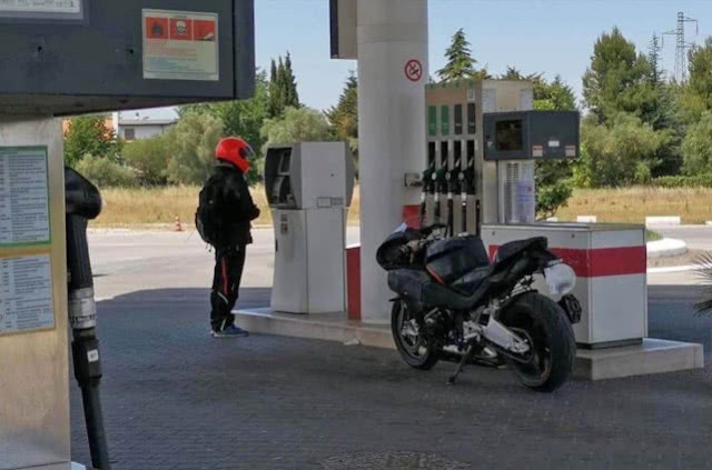 BIMOTA KB4 is the next-generation Cafe Racer - RocketGarage - Cafe ...