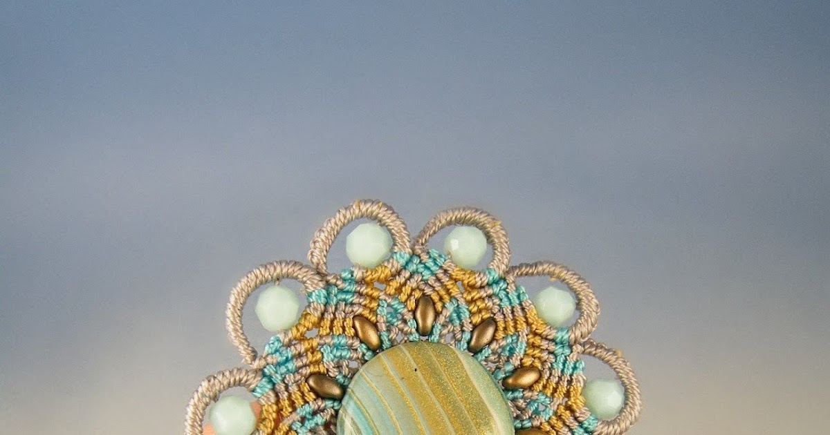 Lovely Micro Macrame Jewelry Tutorials by Happyland87 / The Beading Gem