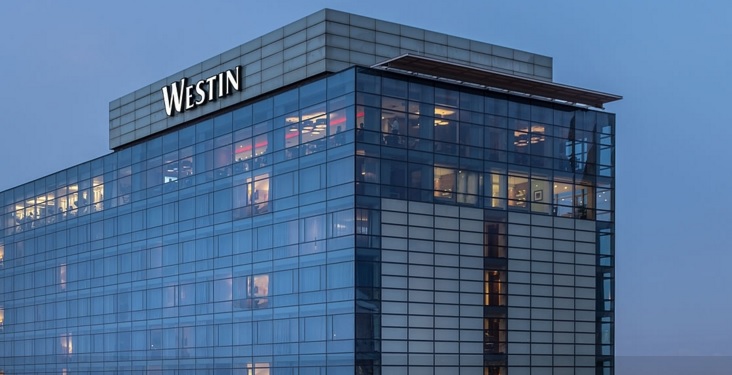 .: Westin Full Moon dinner with Avondale wines and star charts