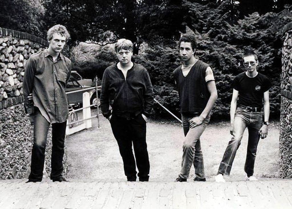 URBAN ASPIRINES: The Sound: BBC Live In Concert (From The Sound CD Box)