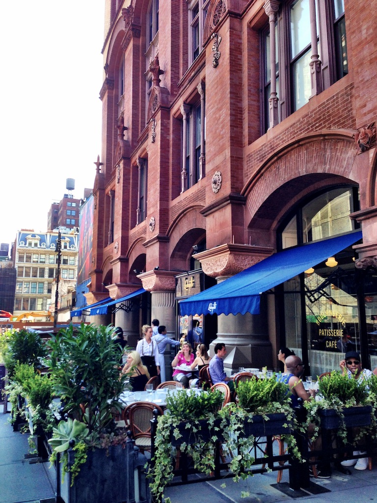 "Bffff..." - Lafayette Grand Café & Bakery | {cris beltrão}