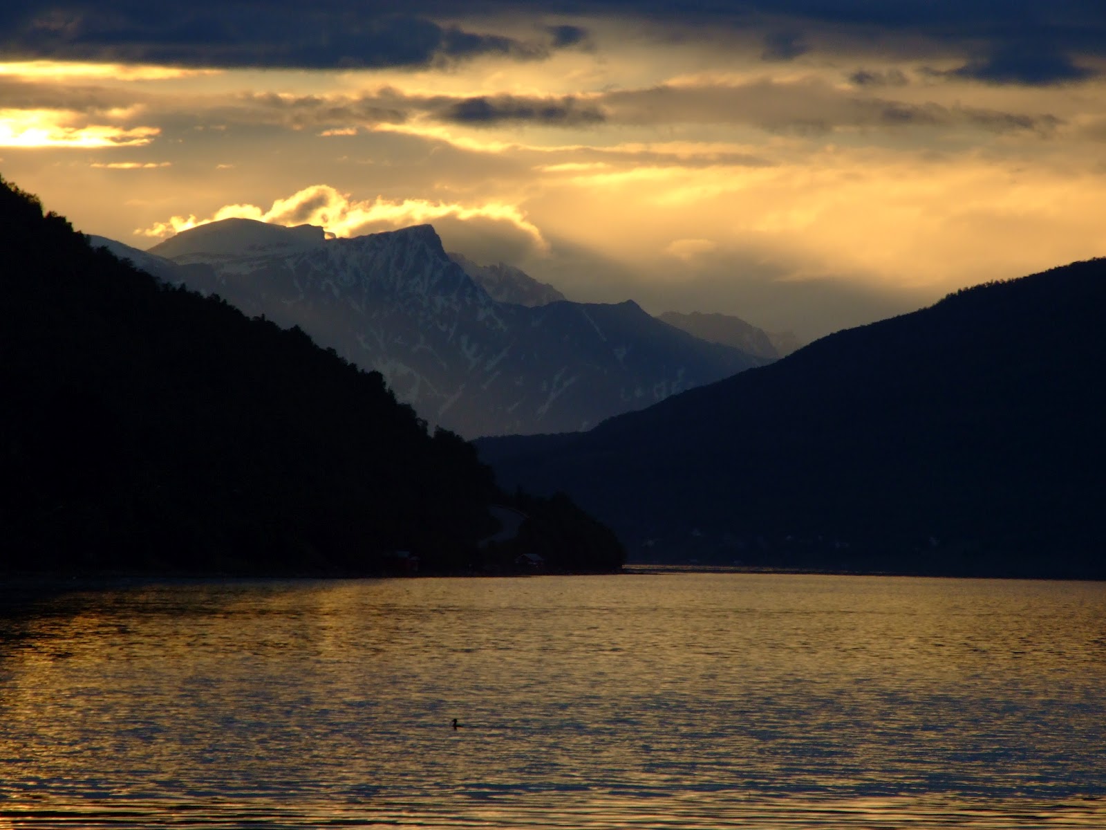 calatorului ii sade bine cu drumul: Nordul Scandinaviei-Capul Nord