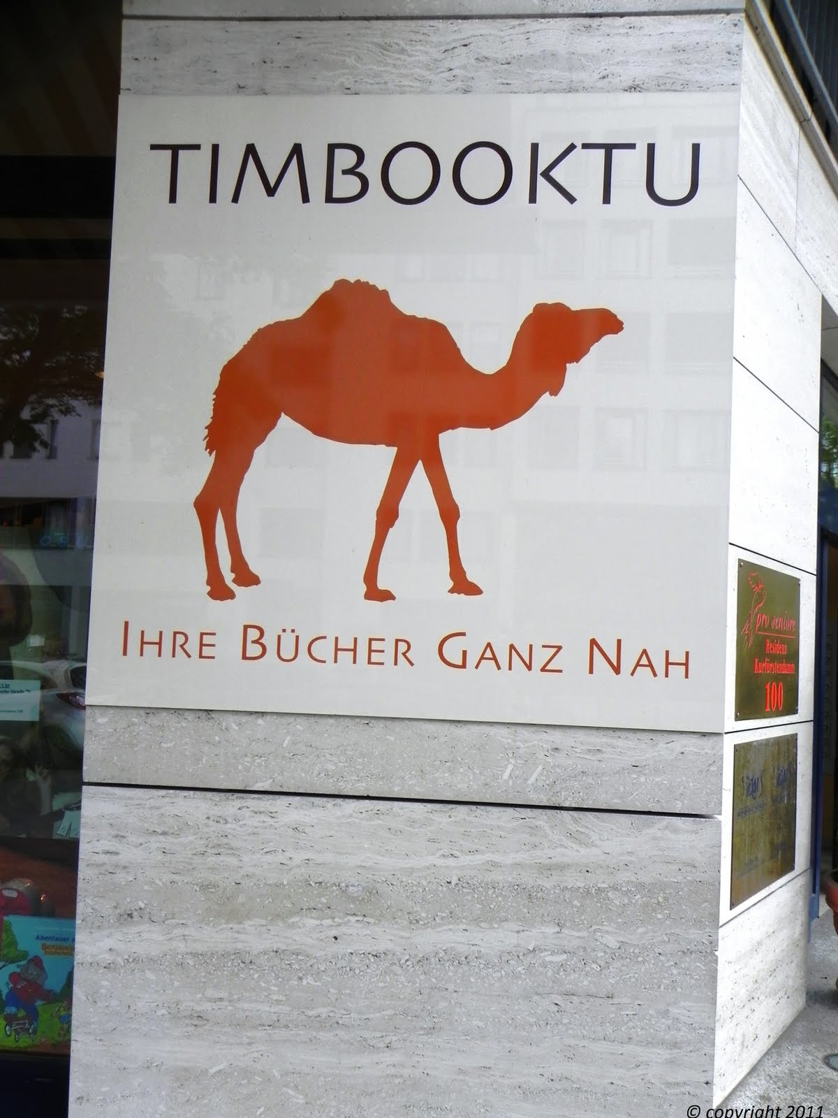 ForeignerinBerlin: Bookstores in Berlin: Timbooktu