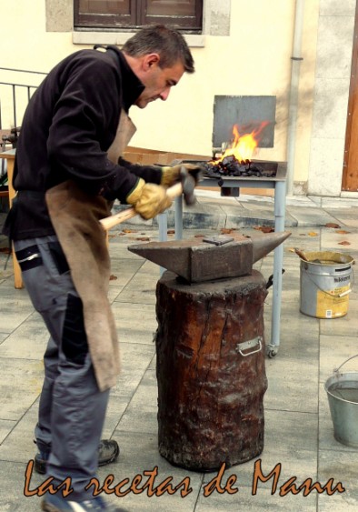 Las recetas de Manu: "SOPA TORRADA DE PILOTILLES" SOPA DE PAN CON MINI ...