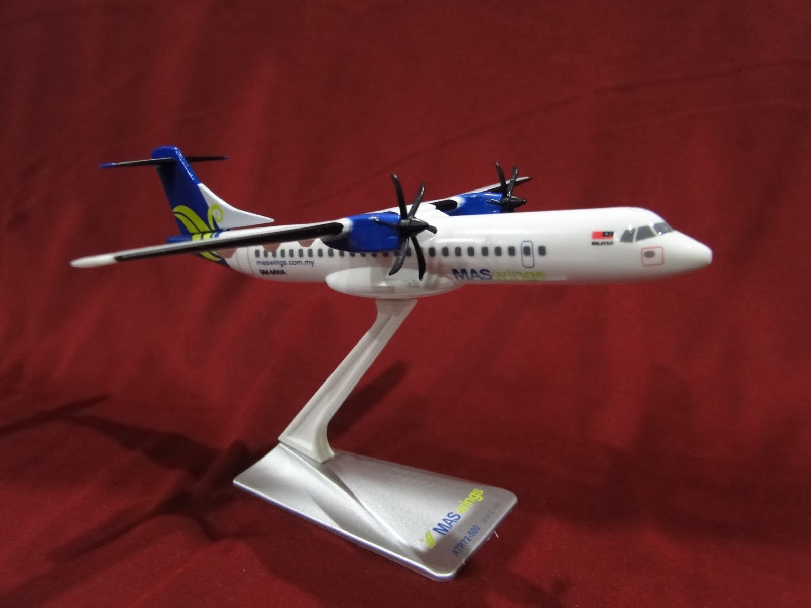 Fad'z Plane Model: MAS Wings ATR 72