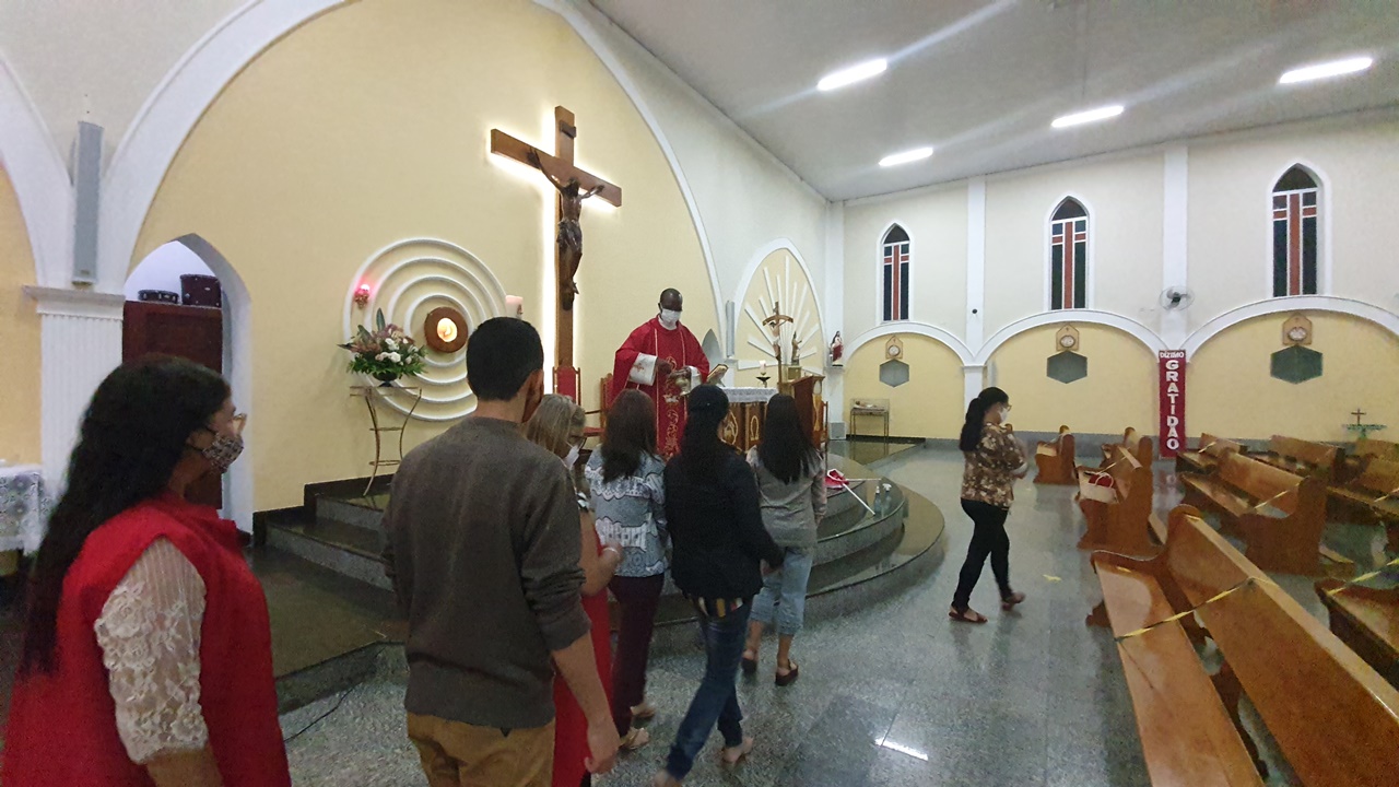 Colégios de Jaguarari participam de Missa em louvor a Maria na Igreja ...