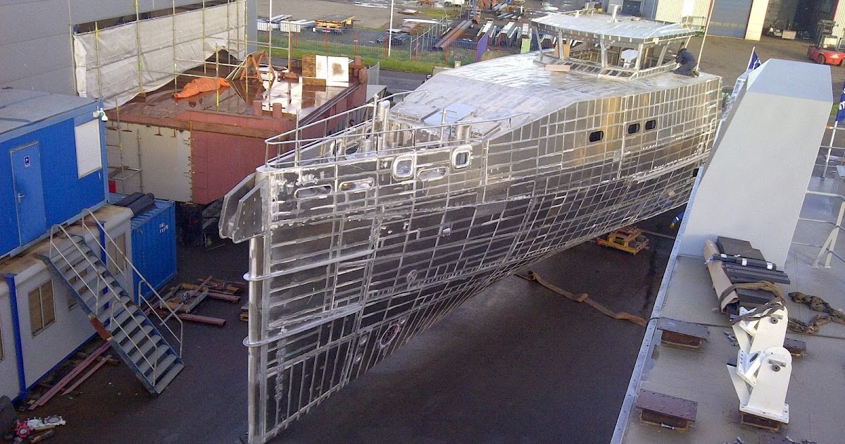 MILITARY TECHNOLOGY: Surface Navy 2015: News from the Maritime World