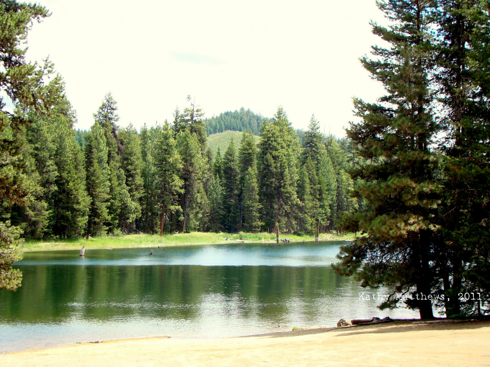 Central Oregon: Crane Prairie Reservoir: Browns Mountain Boat Landing