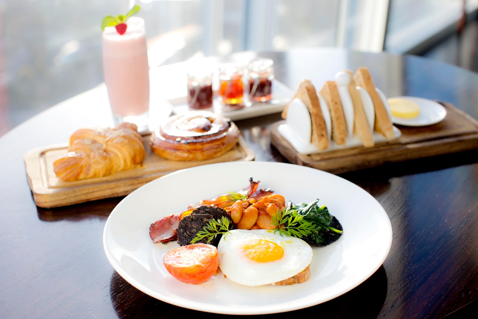 Oyacumicuminasaii~: Apa itu Makanan Kontinental?