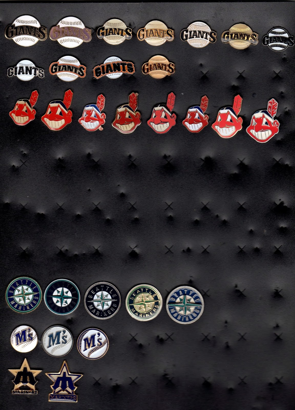 baseball pin collection display collecting : MLB teams logo variations ...