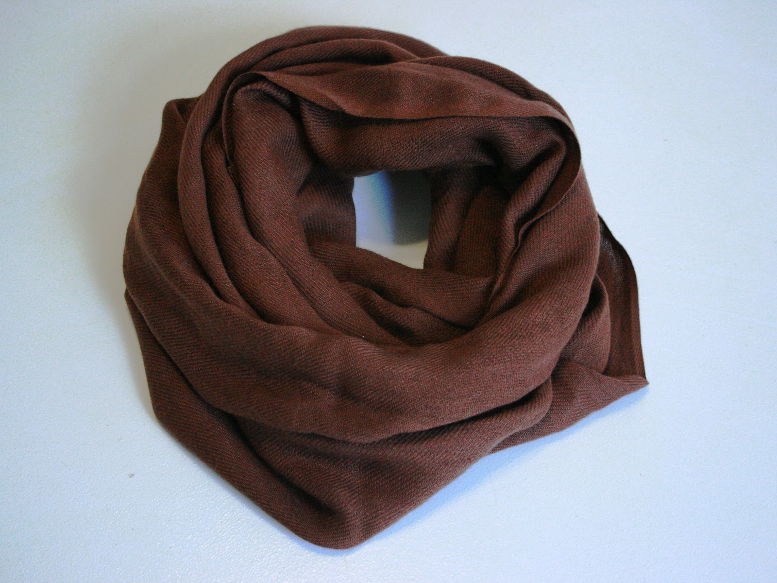 French seam infinity scarf tutorial--recycle a scarf! / Create / Enjoy